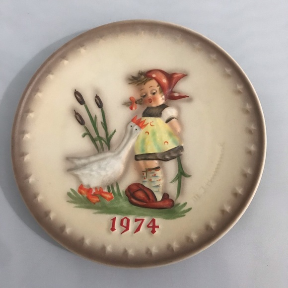 Hummel | Accents | Hummel 4th Anniversary Plate 974 Hum 267 Germany ...